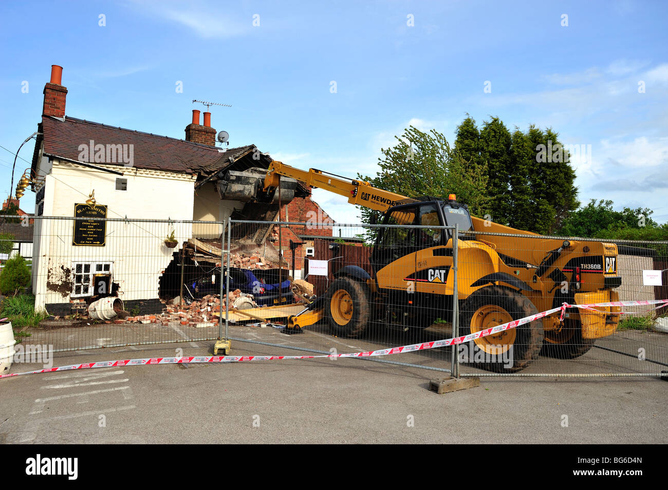Haus vom bagger abgerissen Stockfotos und -bilder Kaufen - Alamy
