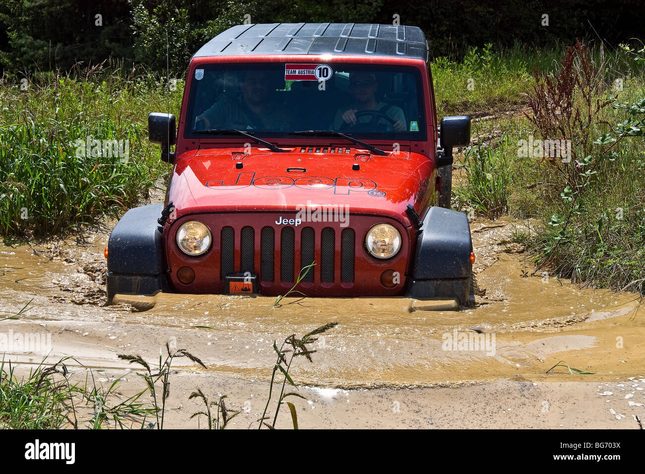 Jeep Stuck In Mud Chain Breaks Video