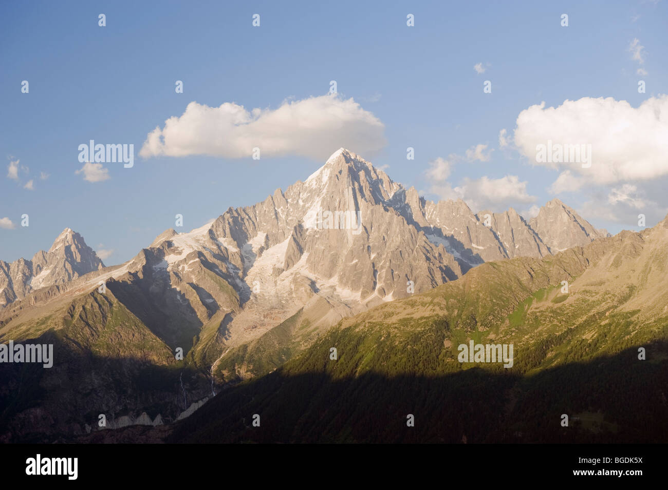 Chamonix alpen berg frankreich -Fotos und -Bildmaterial in hoher ...