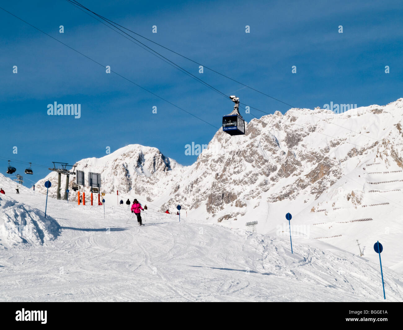 St. Anton am Arlberg, Tirol, Österreich. Skifahrer, Skifahren auf ...