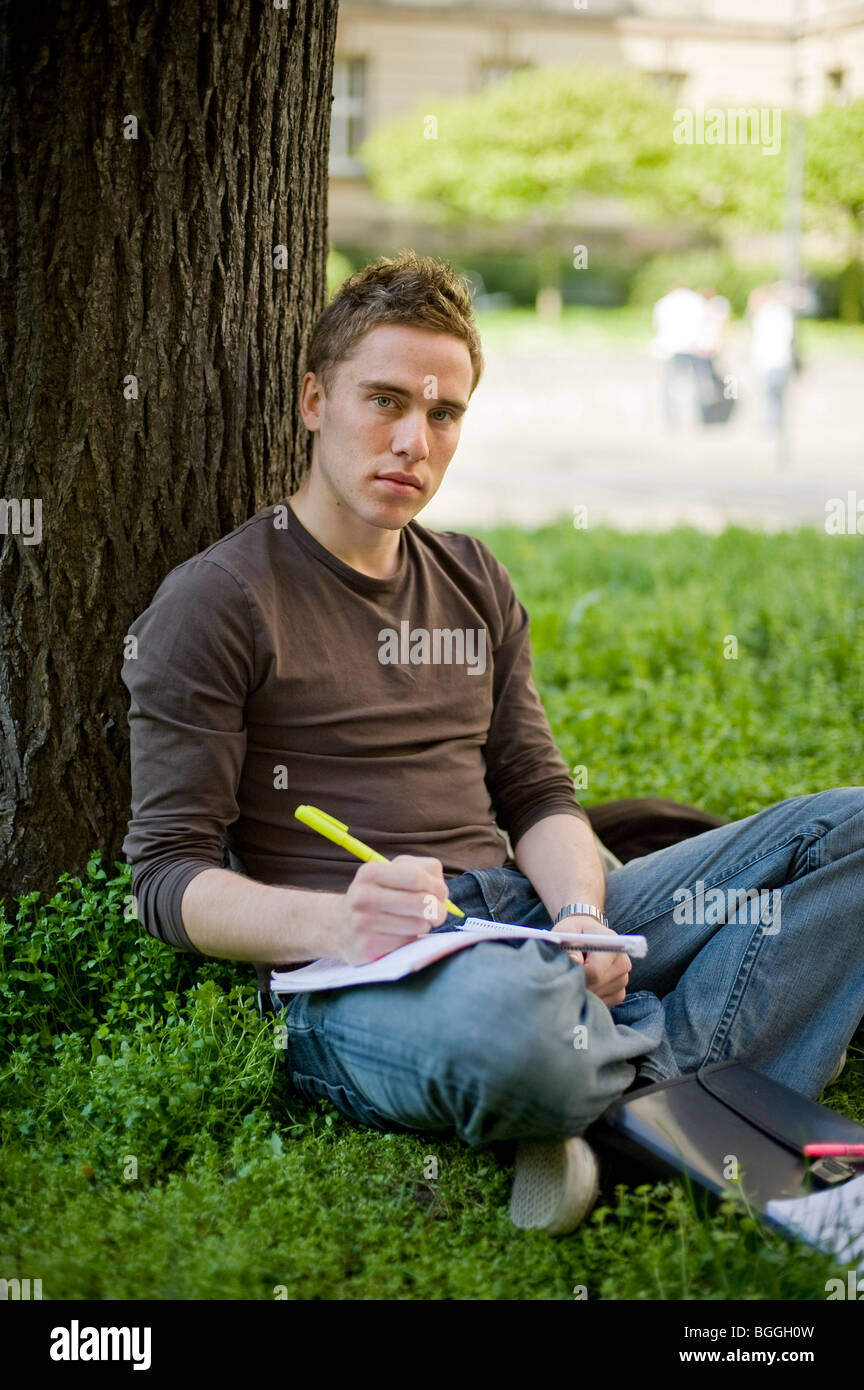 Student Studium an der Europa-Universität Viadrina, Frankfurt/Oder ... Student Studium an der Europa-Universität Viadrina, Frankfurt/Oder ...
