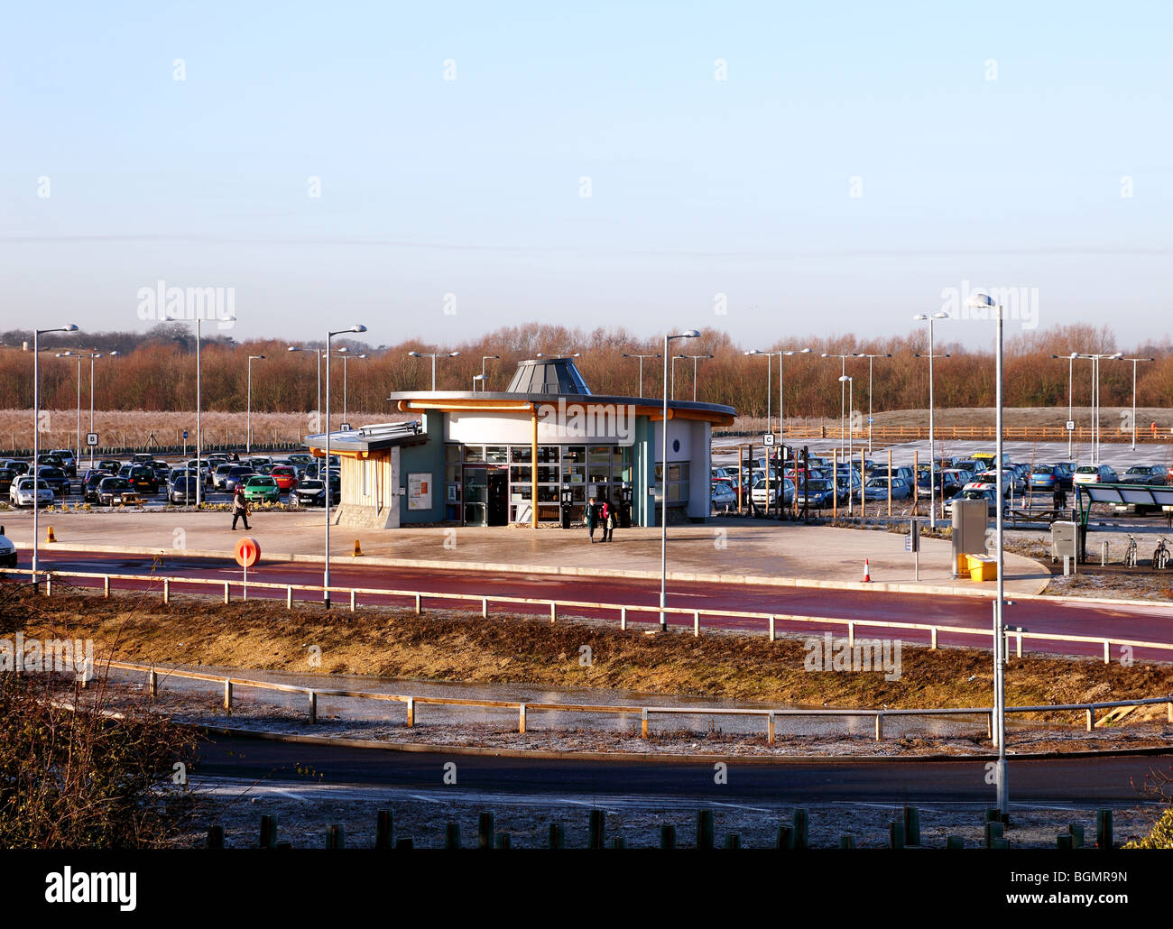Park and ride cars -Fotos und -Bildmaterial in hoher Auflösung – Alamy