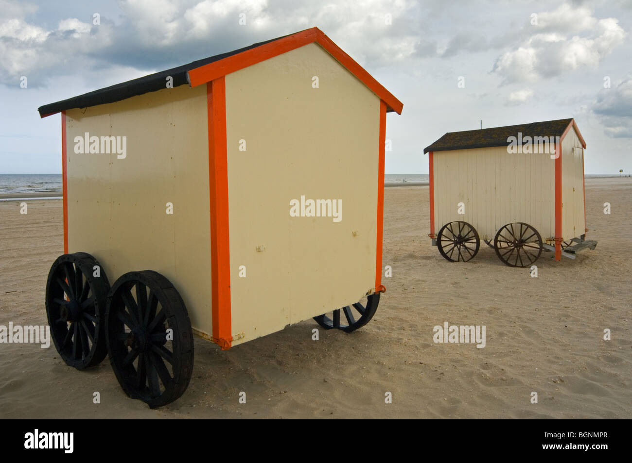 Cabines de plage beach hut -Fotos und -Bildmaterial in hoher Auflösung ...