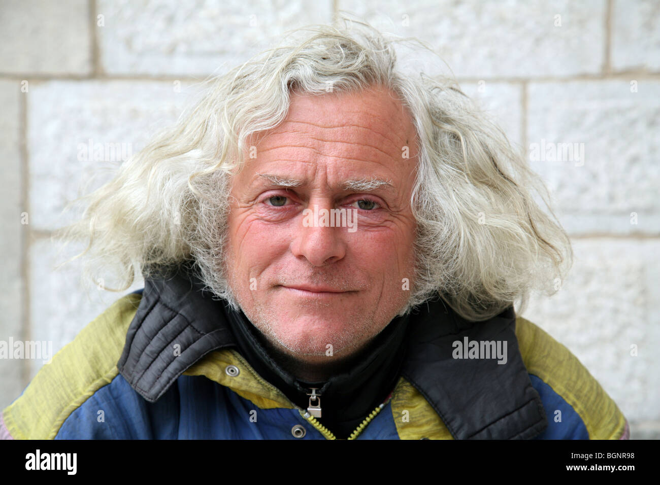 Lächelnder franzose -Fotos und -Bildmaterial in hoher Auflösung – Alamy