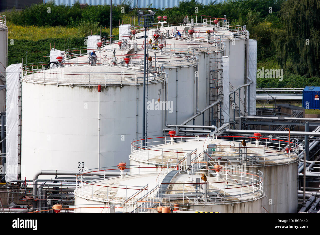 Bp oil storage tank tanks -Fotos und -Bildmaterial in hoher Auflösung ...
