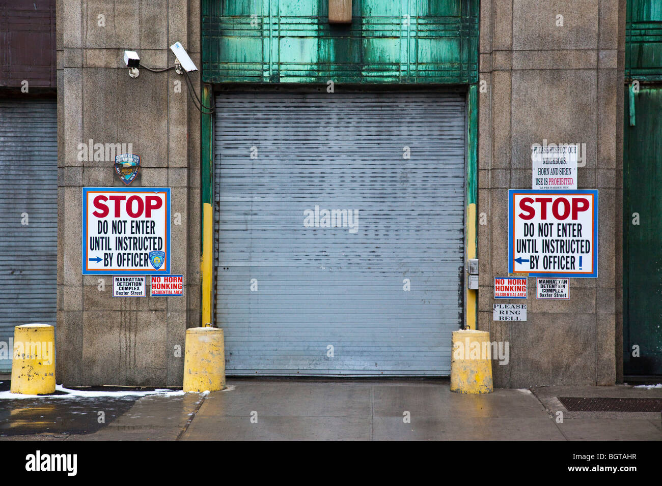 Baxter Street Eingang zum Manhattan Haft Complex in New York City ...