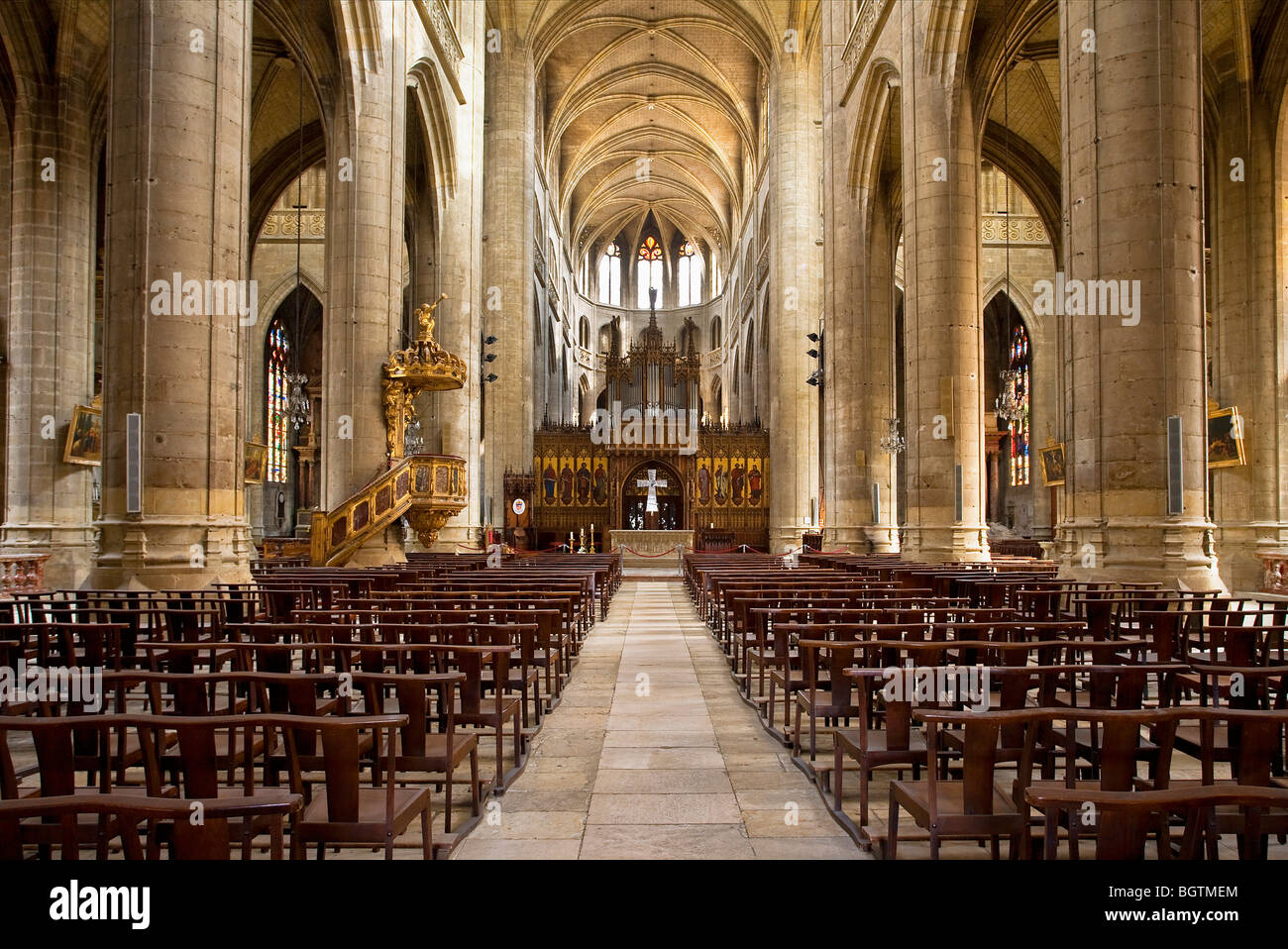 Kathedrale von auch -Fotos und -Bildmaterial in hoher Auflösung – Alamy