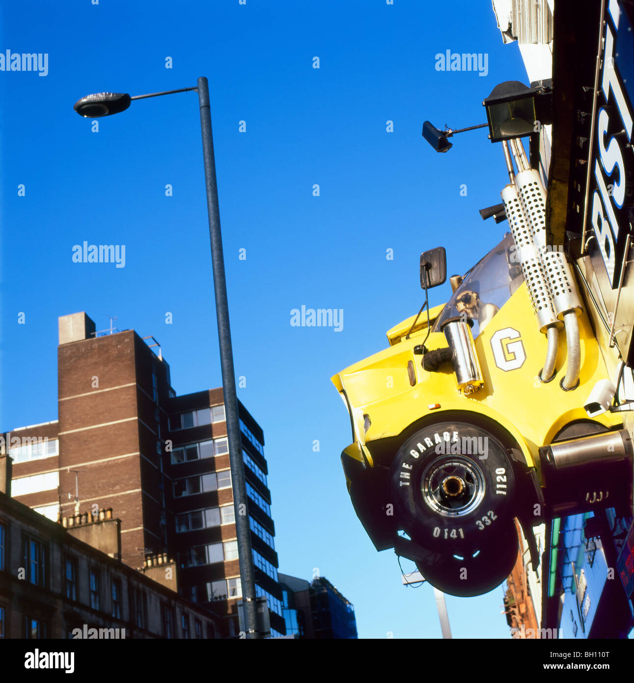 Glasgow garage lkw -Fotos und -Bildmaterial in hoher Auflösung – Alamy