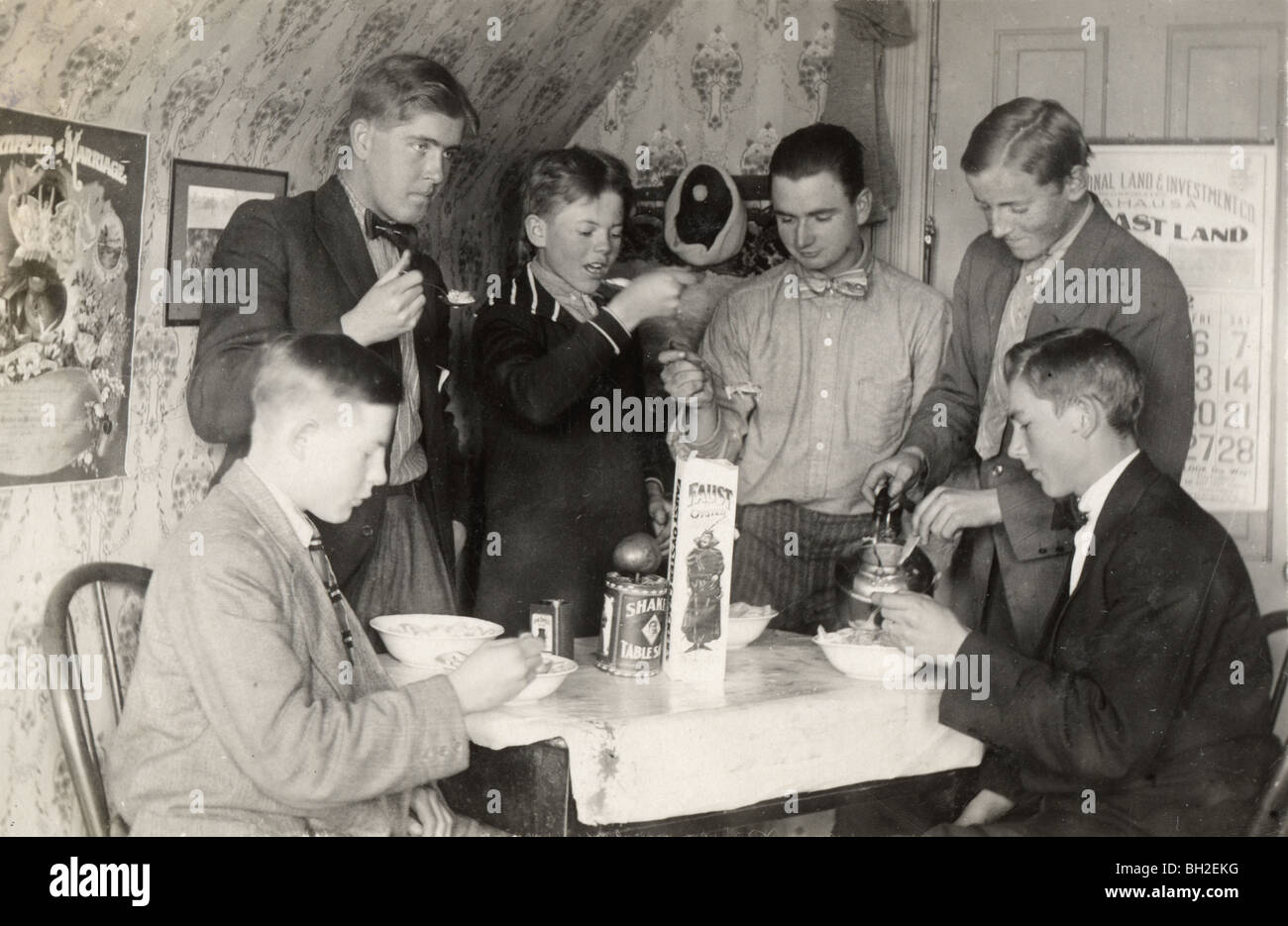 Sechs löffel -Fotos und -Bildmaterial in hoher Auflösung – Alamy