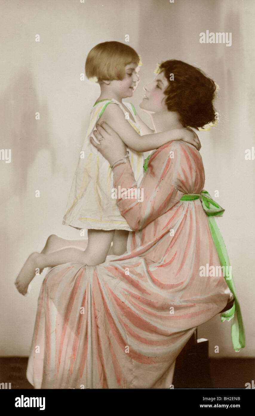 Mutter und tochter vintage -Fotos und -Bildmaterial in hoher Auflösung ...
