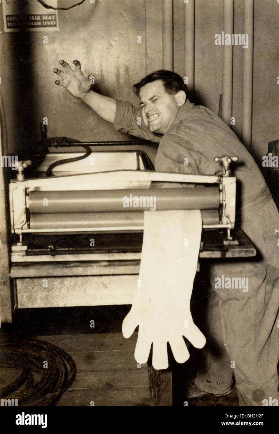 Arbeitsunfall maschine schmerz Stockfotos und -bilder Kaufen - Alamy