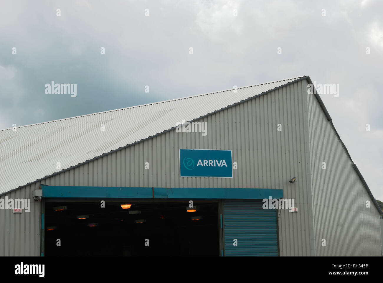 Arriva logo bus -Fotos und -Bildmaterial in hoher Auflösung – Alamy