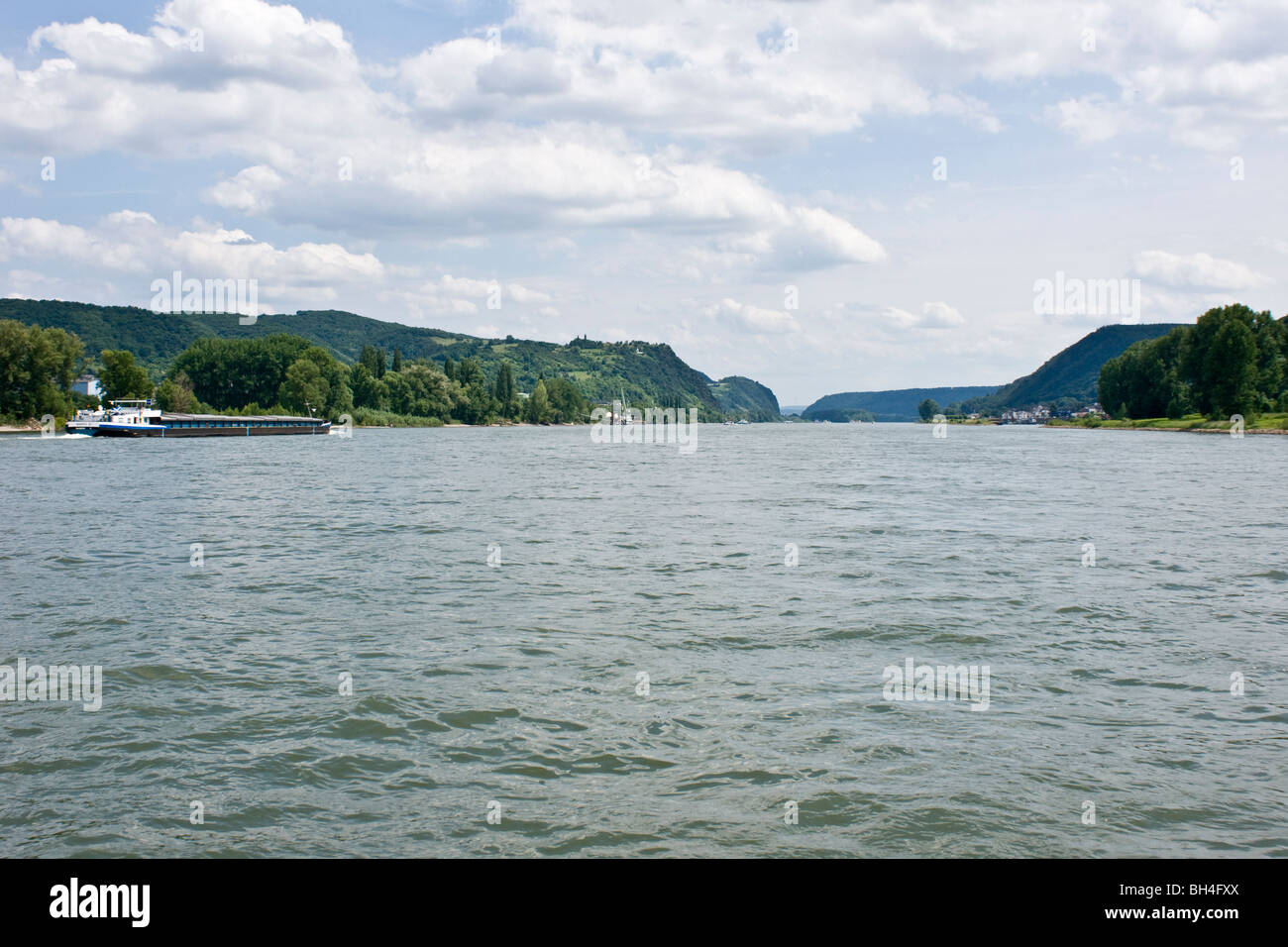Rhein schifffahrt -Fotos und -Bildmaterial in hoher Auflösung – Alamy