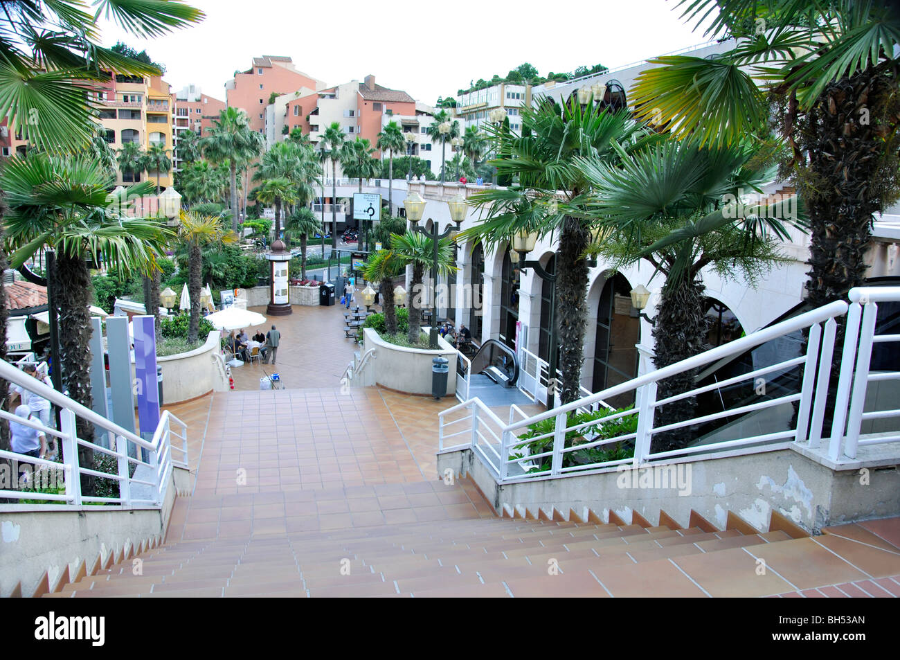 Monte carlo monaco shopping -Fotos und -Bildmaterial in hoher Auflösung ...