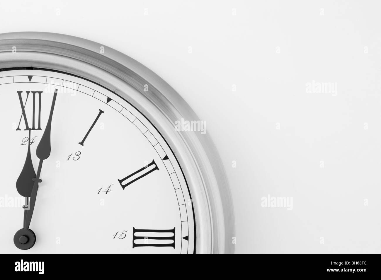 Mitternacht uhr -Fotos und -Bildmaterial in hoher Auflösung – Alamy