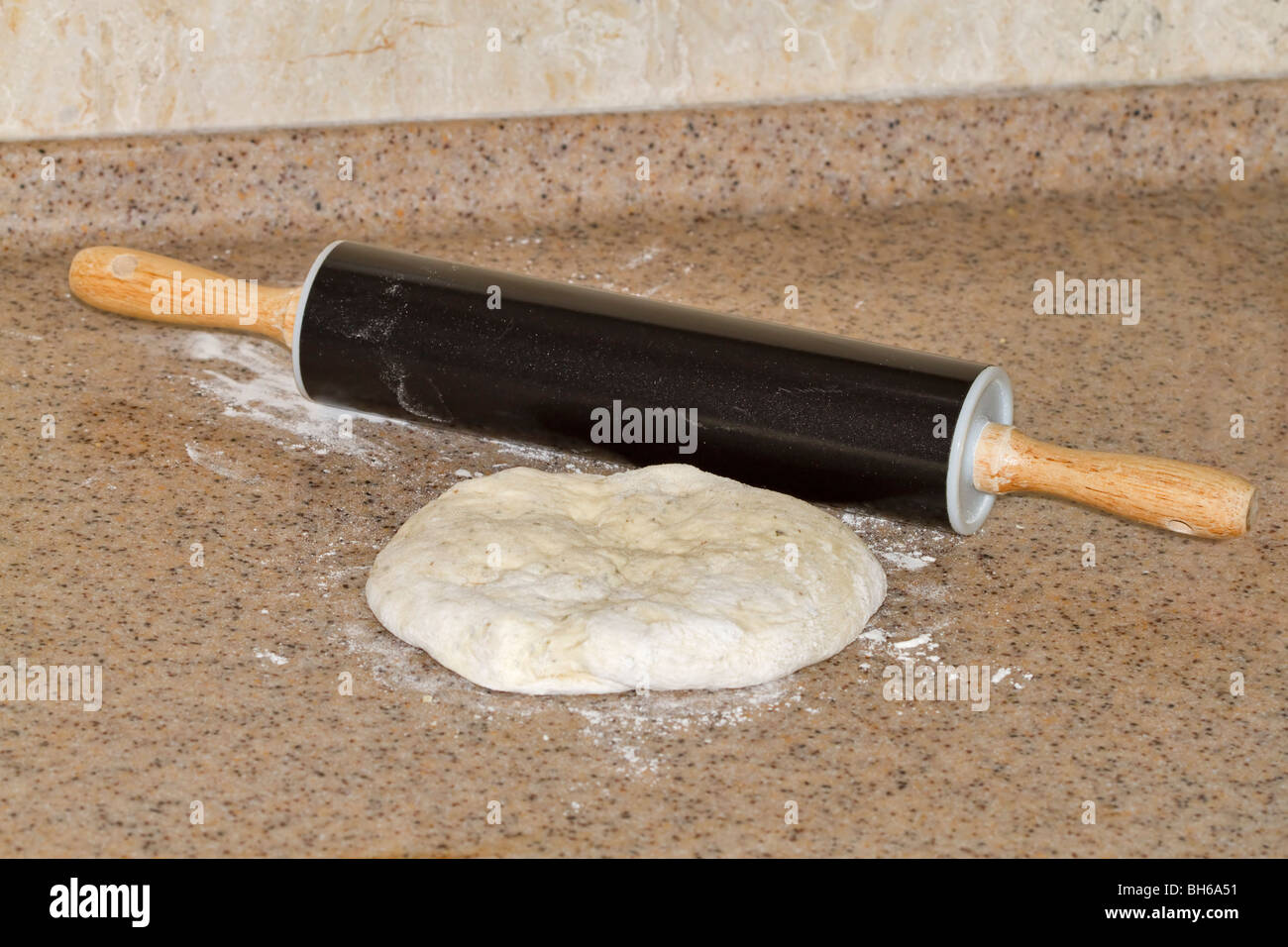 Fertiger teig -Fotos und -Bildmaterial in hoher Auflösung – Alamy