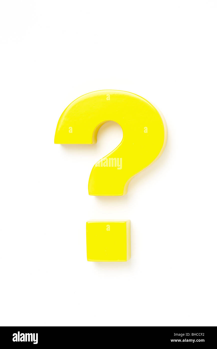 Gelbes Fragezeichen, geschossen von oben rechts Stockfotografie - Alamy