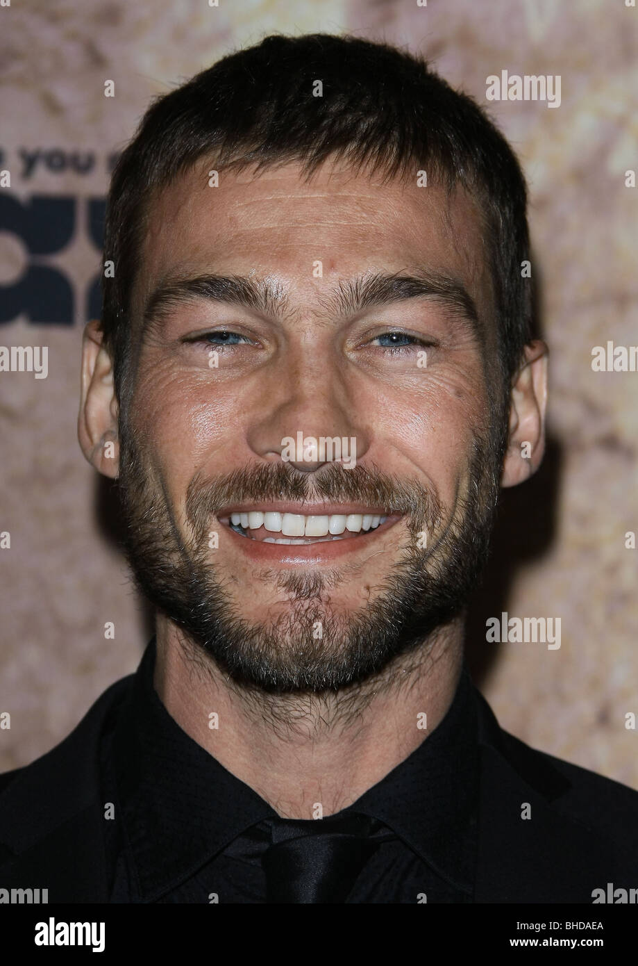 Andy whitfield -Fotos und -Bildmaterial in hoher Auflösung – Alamy