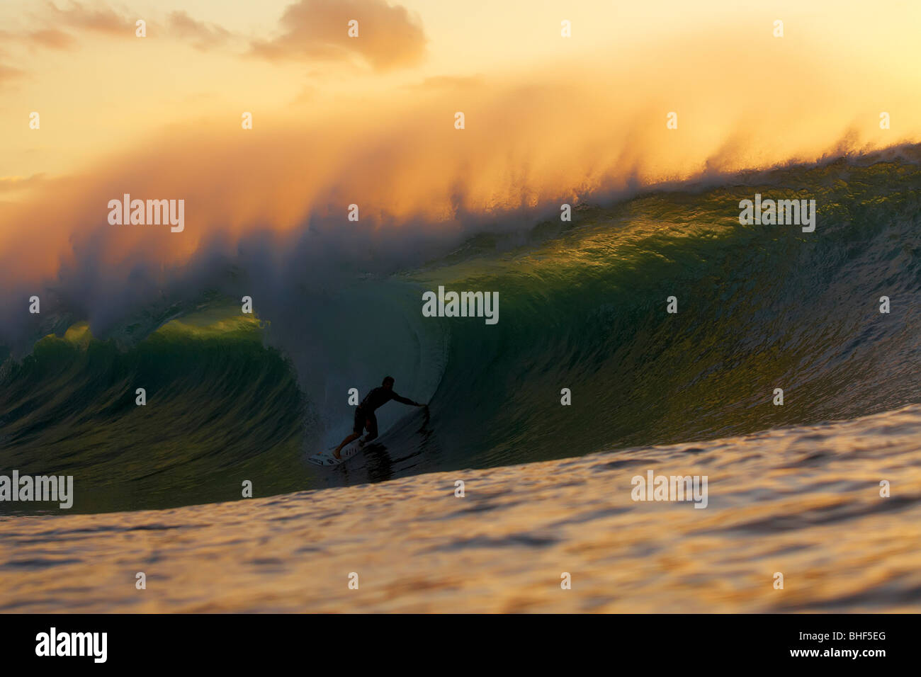 Surfbretter pipeline -Fotos und -Bildmaterial in hoher Auflösung – Alamy