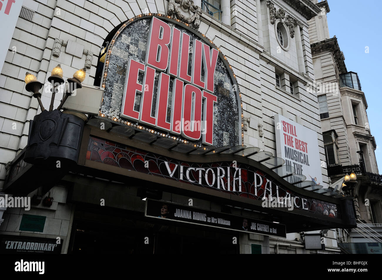 Victoria palace -Fotos und -Bildmaterial in hoher Auflösung – Alamy