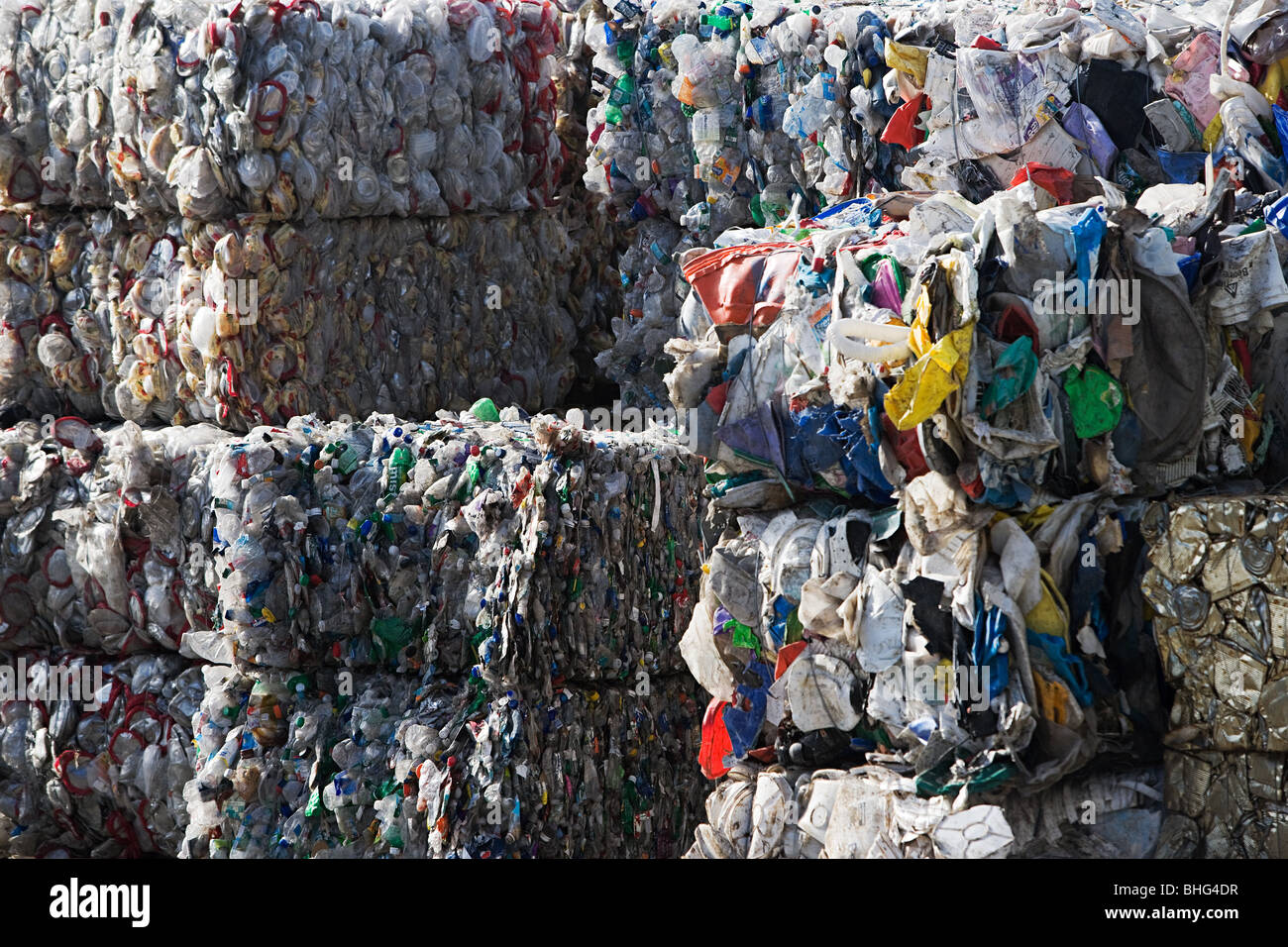 Verwendung von recycelten materialien -Fotos und -Bildmaterial in hoher ...