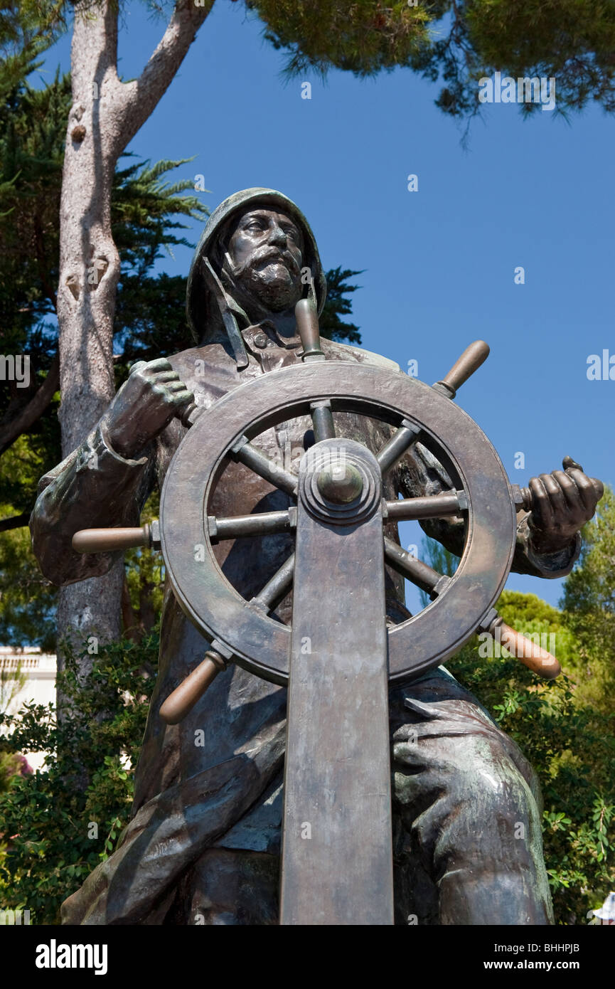 Grimaldi statue -Fotos und -Bildmaterial in hoher Auflösung – Alamy