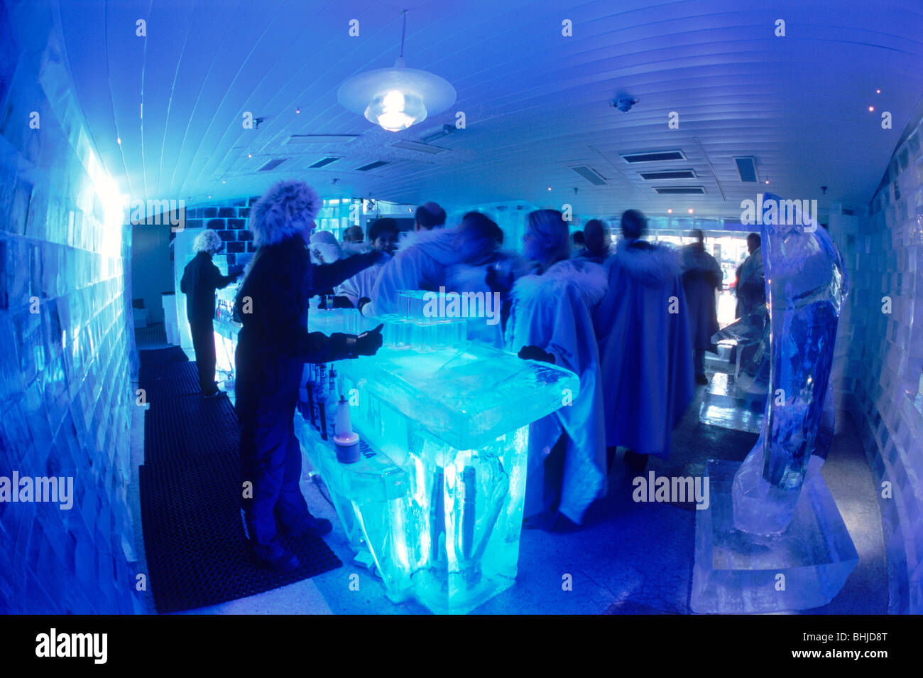 Ice bar stockholm -Fotos und -Bildmaterial in hoher Auflösung – Alamy