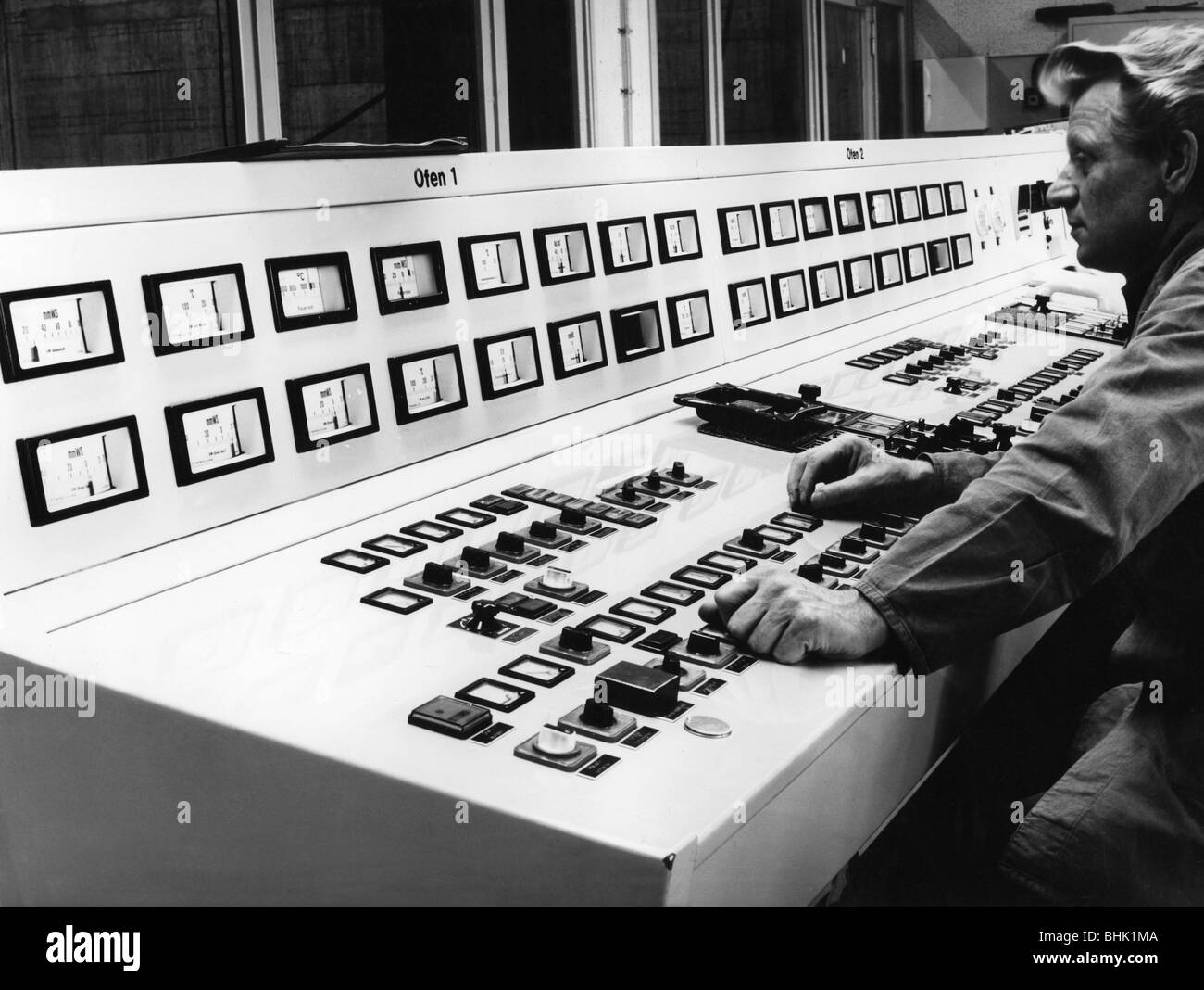 Beruf 70er jahre -Fotos und -Bildmaterial in hoher Auflösung – Alamy