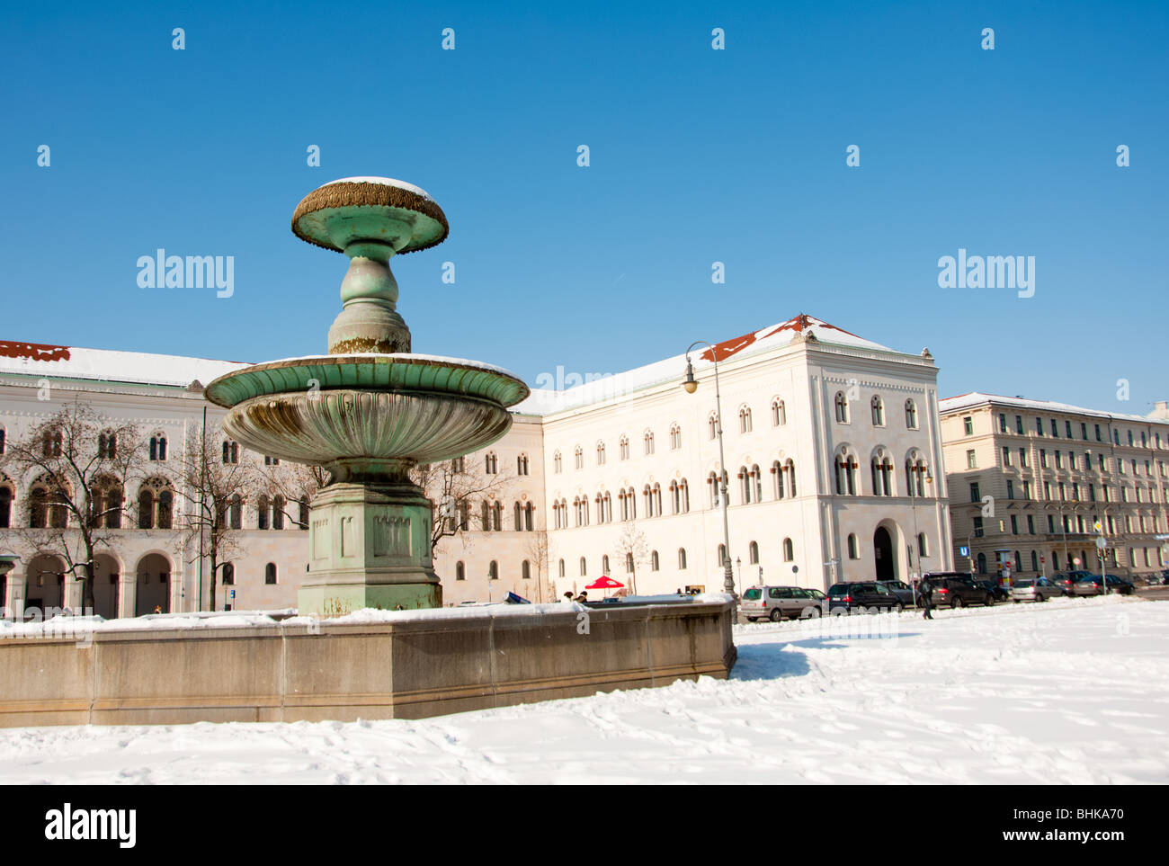 Ludwig maximilian university -Fotos und -Bildmaterial in hoher ...