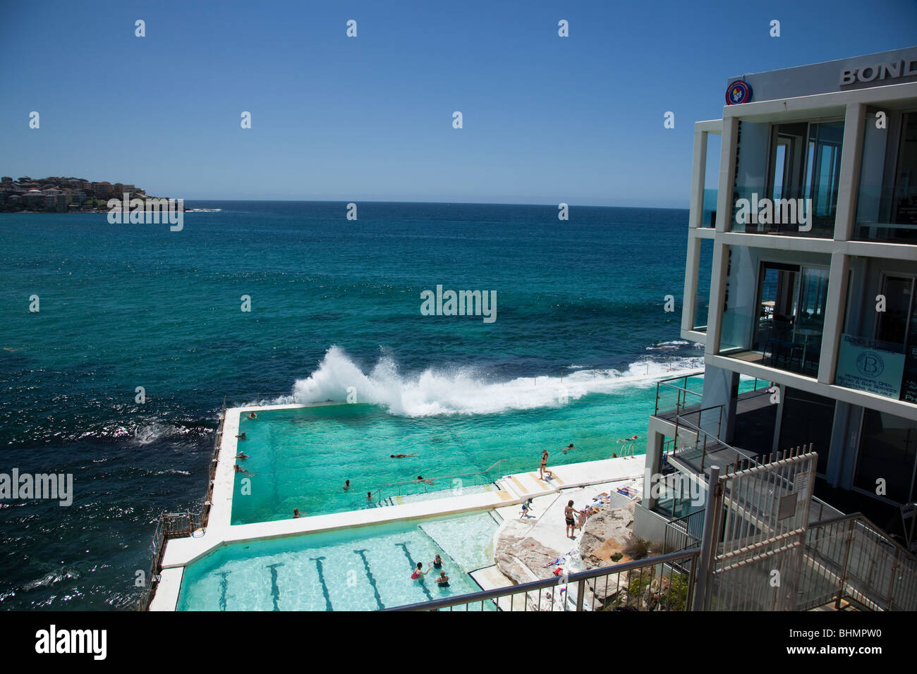 Surf bondi beach -Fotos und -Bildmaterial in hoher Auflösung – Alamy