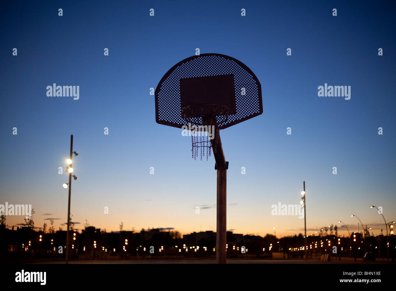 Basket ball basket Stockfotos und -bilder Kaufen - Alamy