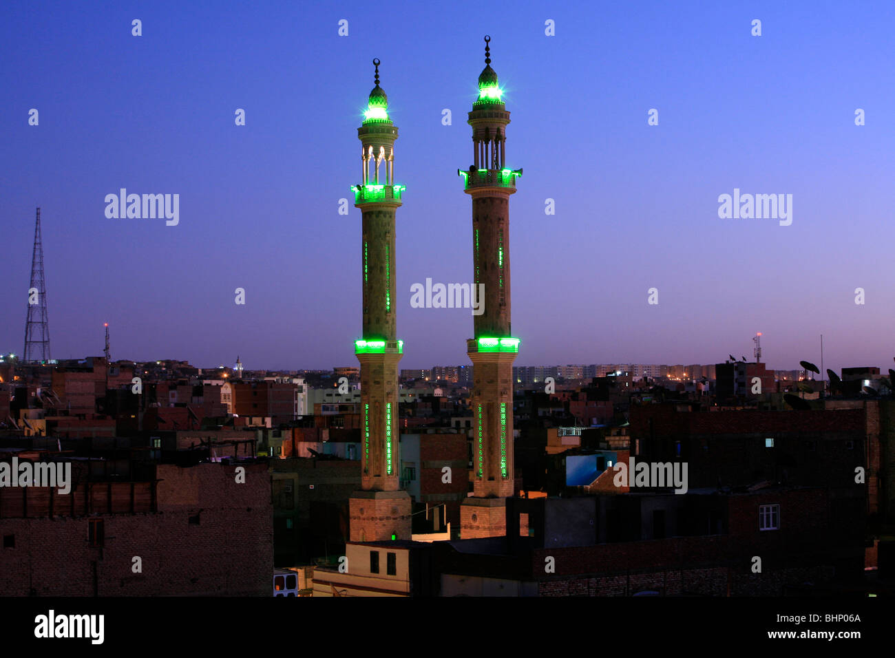 Minarette einer moschee -Fotos und -Bildmaterial in hoher Auflösung – Alamy