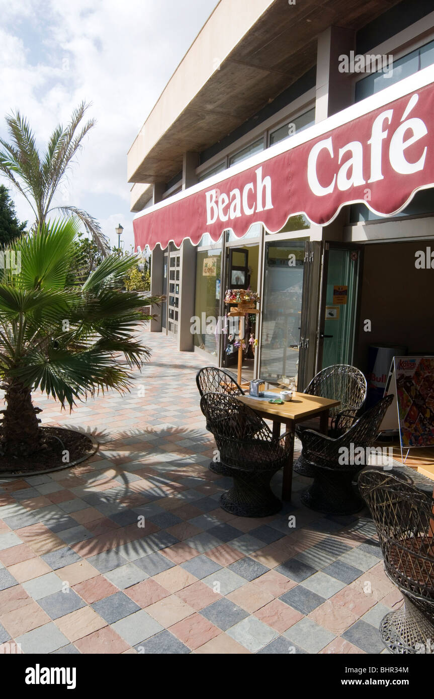 Strand cafe -Fotos und -Bildmaterial in hoher Auflösung – Alamy