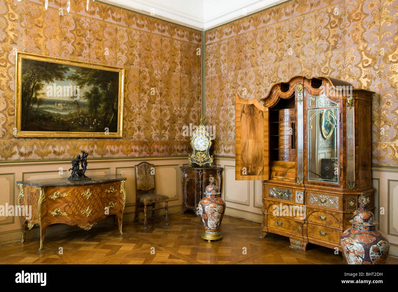 Interior of moritzburg castle -Fotos und -Bildmaterial in hoher ...