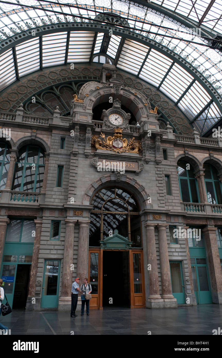 Hauptbahnhof antwerpen -Fotos und -Bildmaterial in hoher Auflösung – Alamy