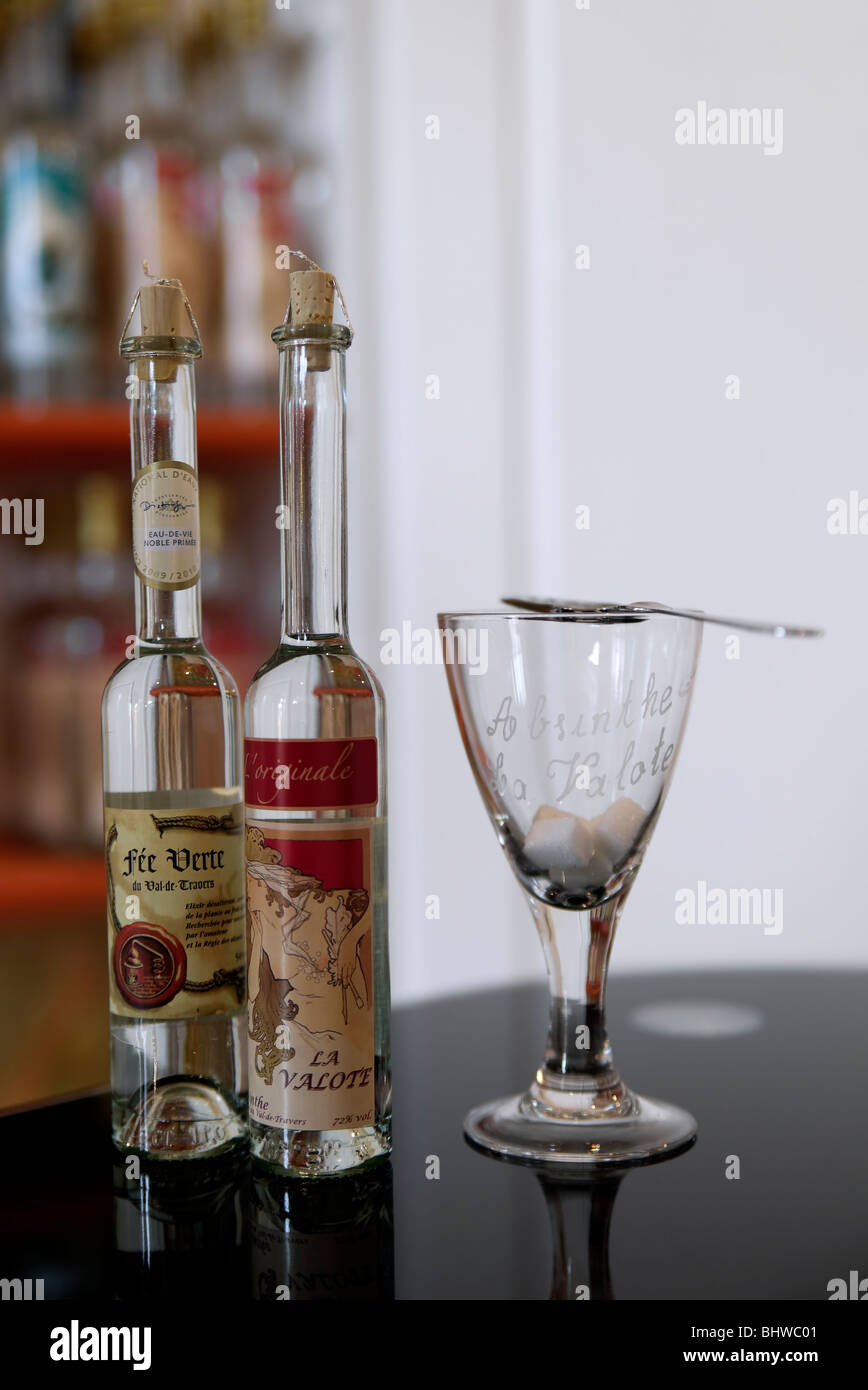 Absinth la fee verte -Fotos und -Bildmaterial in hoher Auflösung – Alamy