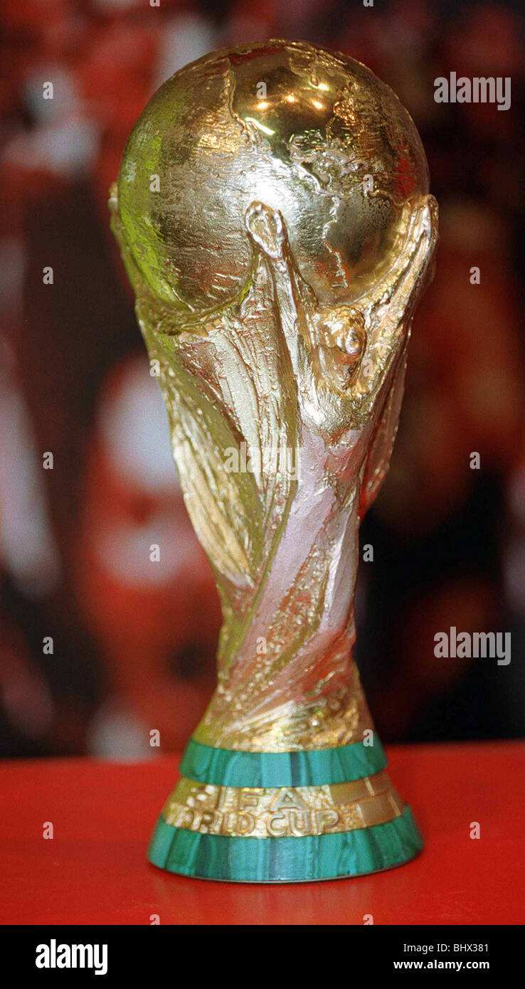 Fifa World Cup Trophy Fotos Und Bildmaterial In Hoher Auflösung Alamy