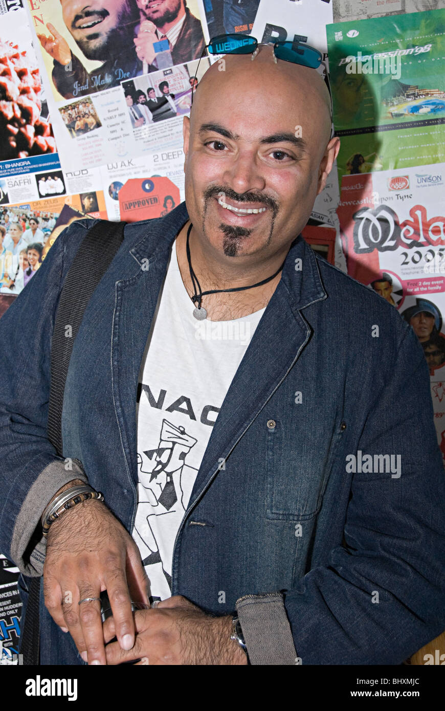 San-j Sanj Xzecutive Sounds und Radio-Moderatorin auf Club Asia und ...