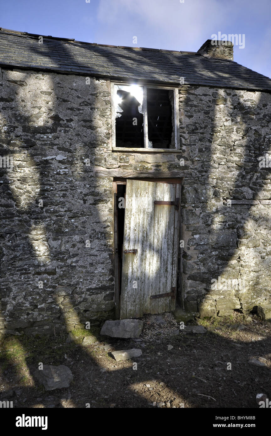Unheimliche schatten -Fotos und -Bildmaterial in hoher Auflösung – Alamy