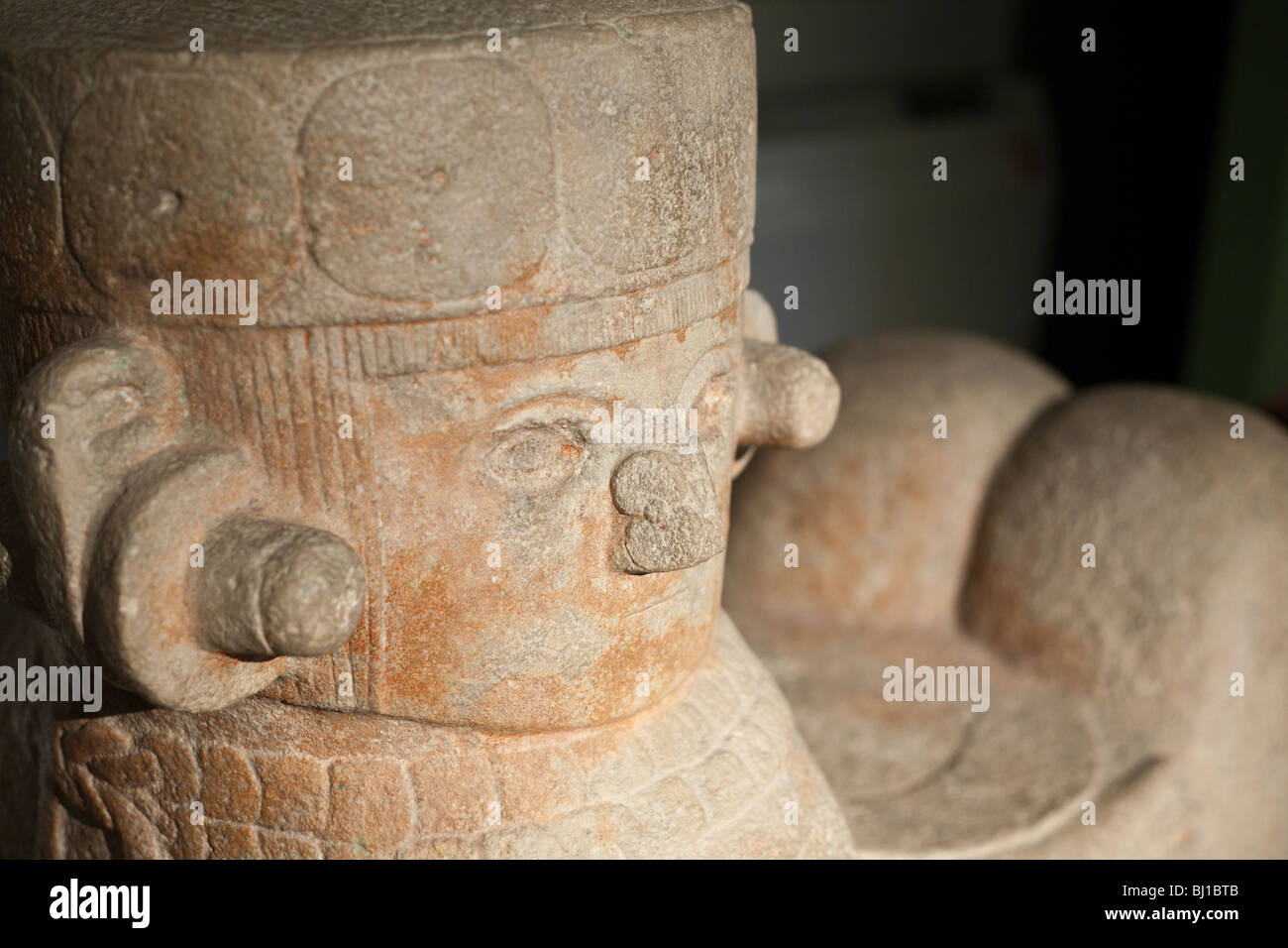 Mayan chac mool -Fotos und -Bildmaterial in hoher Auflösung – Alamy