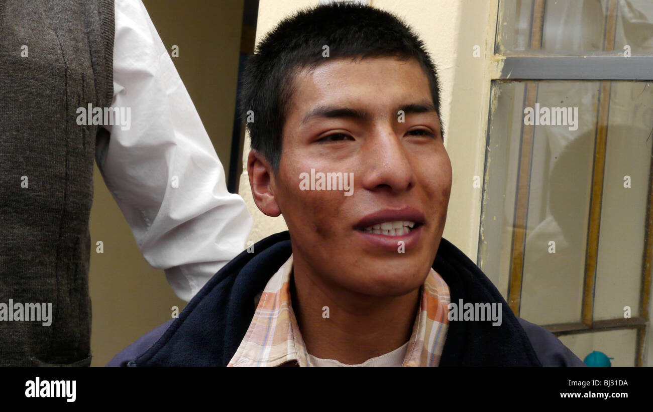 Opfer folter -Fotos und -Bildmaterial in hoher Auflösung – Alamy