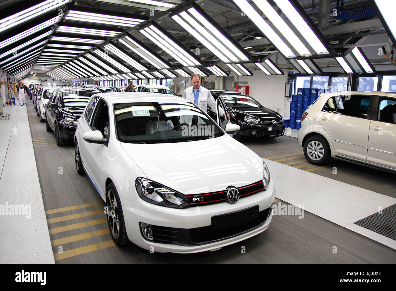 Produktion von vw autos in einer fabrik -Fotos und -Bildmaterial in ...