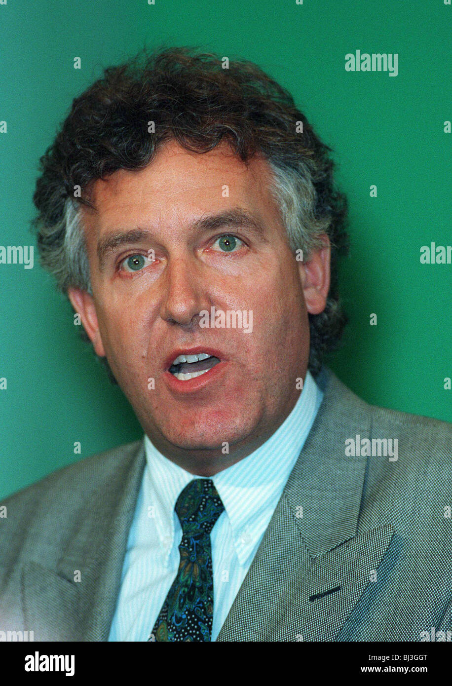 Peter hain -Fotos und -Bildmaterial in hoher Auflösung – Alamy