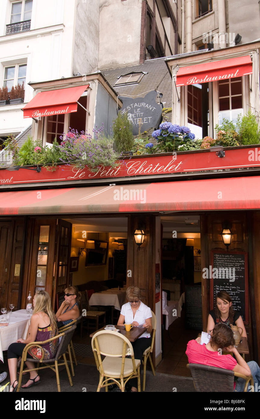 Restaurant petit chatelet -Fotos und -Bildmaterial in hoher Auflösung ...