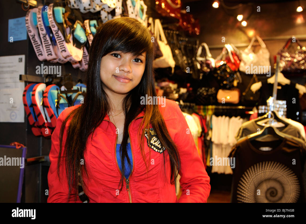 Wisma merdeka einkaufszentrum -Fotos und -Bildmaterial in hoher ...