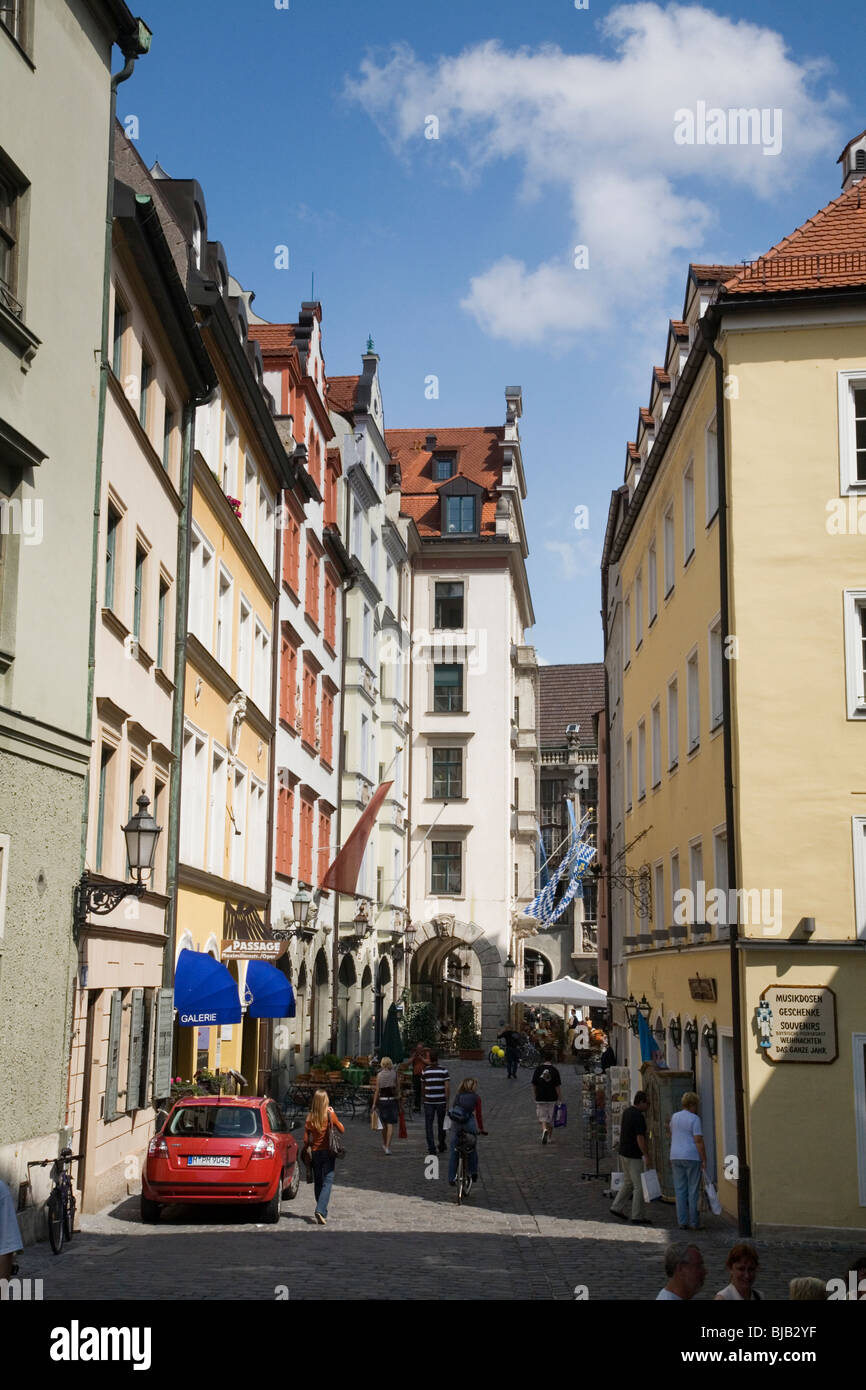 Münchner straßenszenen -Fotos und -Bildmaterial in hoher Auflösung – Alamy