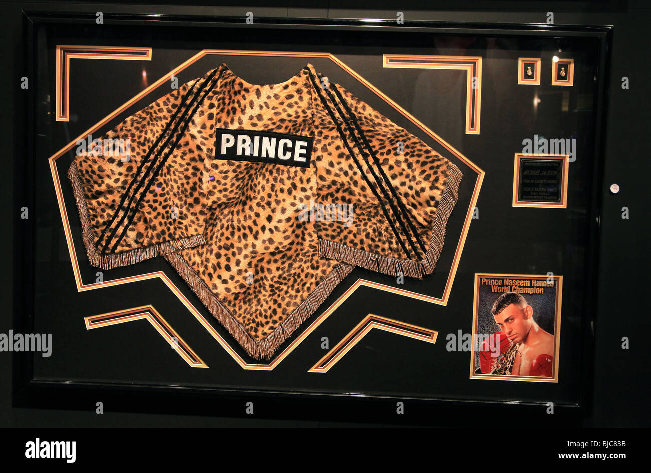 PRINCE NASEEM HAMED GESCHENK AN MICHAEL EIGENSCHAFT VON LEBEN ...