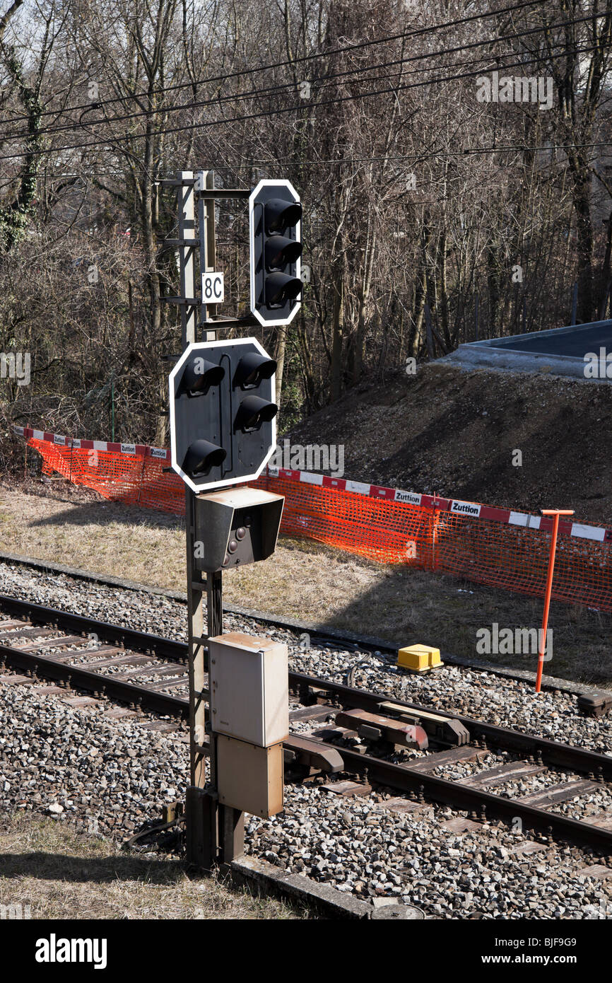 Train signal -Fotos und -Bildmaterial in hoher Auflösung – Alamy