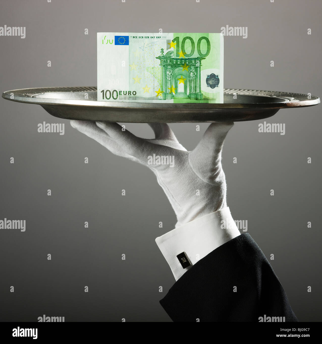 100 euro schein -Fotos und -Bildmaterial in hoher Auflösung – Alamy