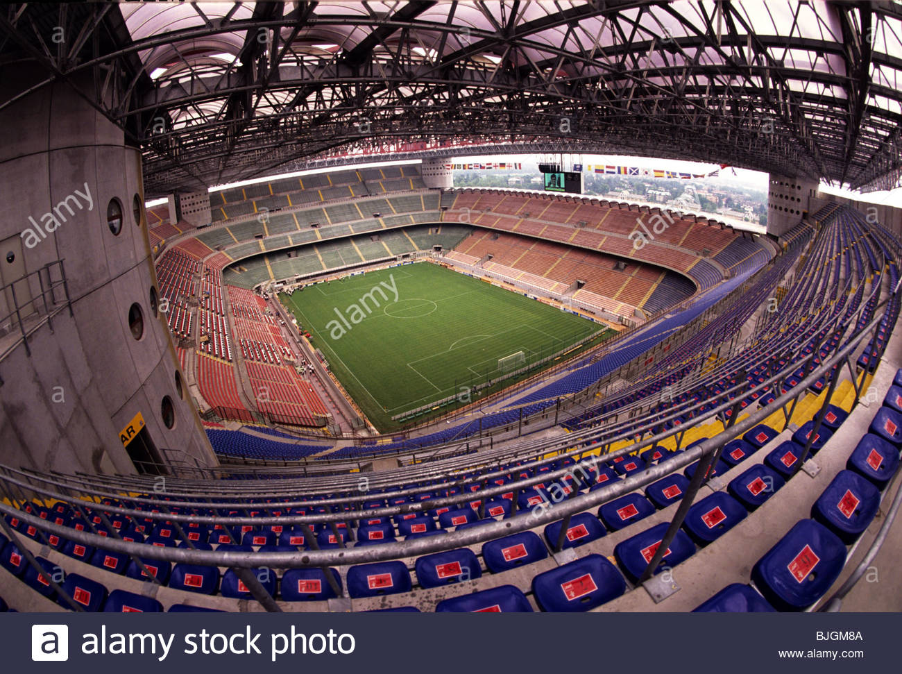 Inter Ac Milan Stadium San Stockfotos & Inter Ac Milan Stadium San ...
